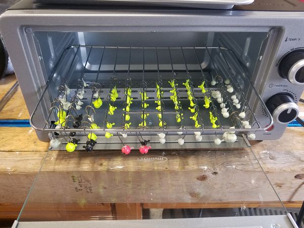 Baking crappie jigs: Little wind chill out today so I thought I'd stay ...