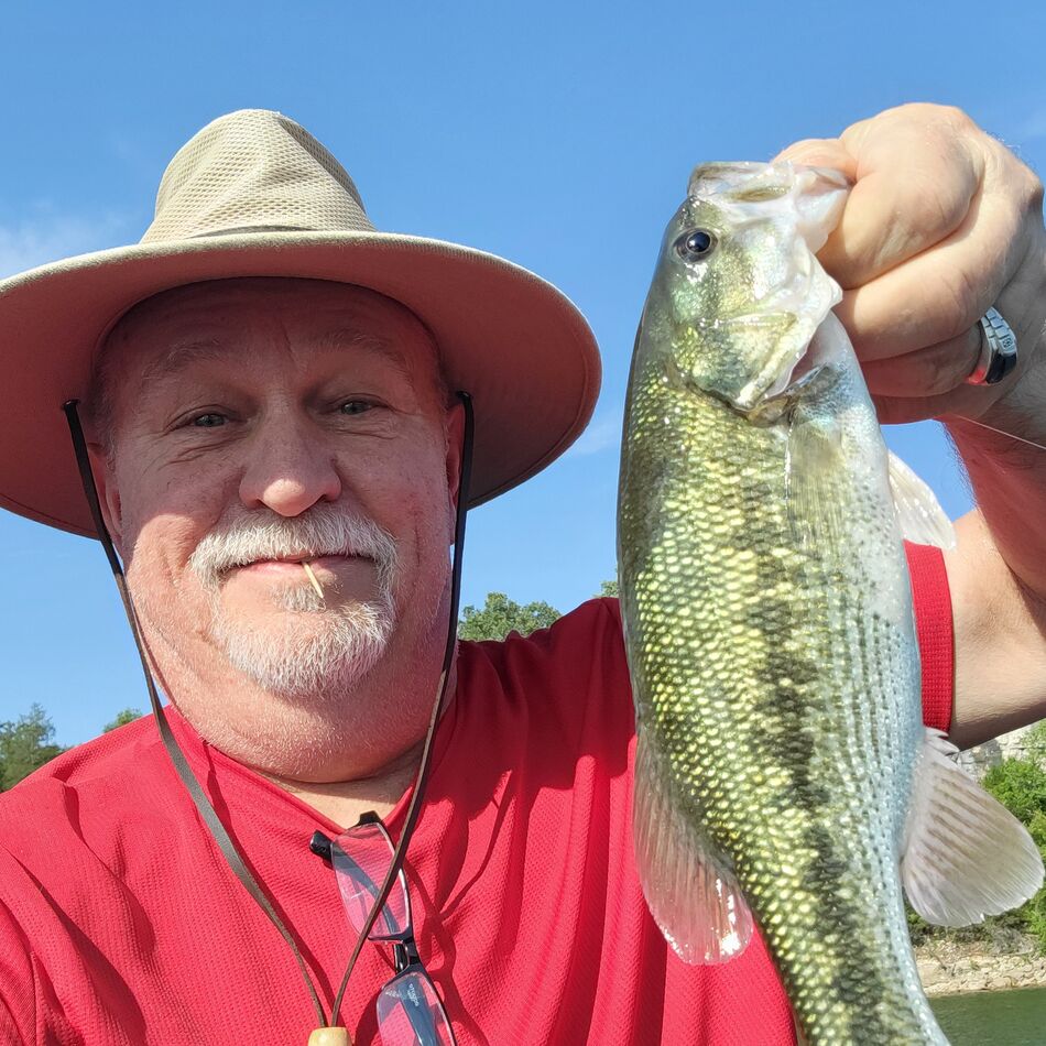 Hot dang fishin pome: Mama's down with the Rona, just wantin to rest ...