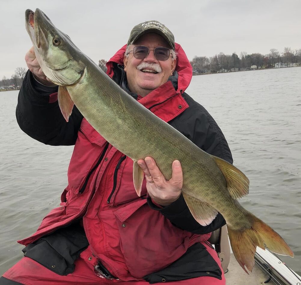 Jigging for Muskie-50 degrees in Indiana! My buddy and I got out to jig ...