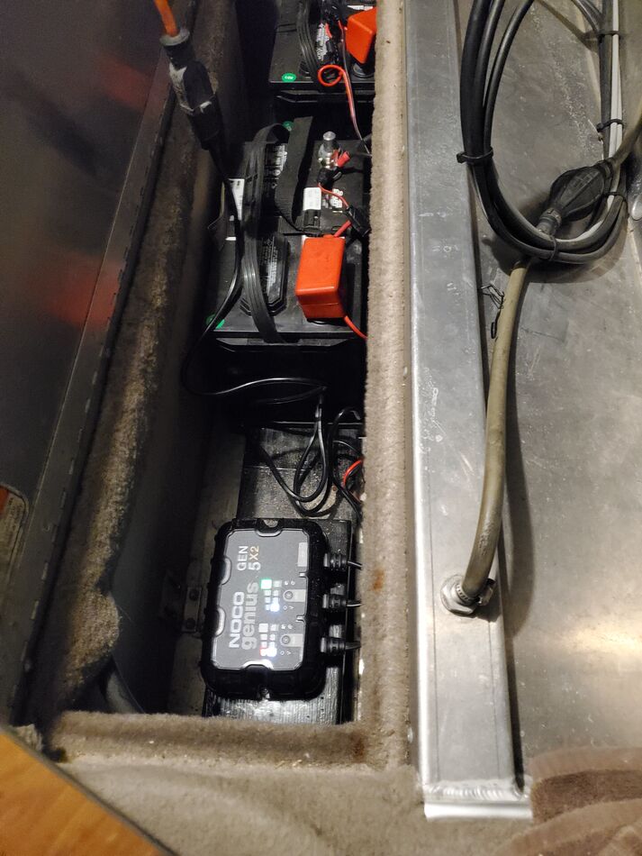 New boat charger: Just installed new Norco genius Gen 5x 2 10A 2 Bank ...