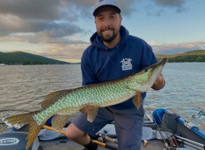 Musky fishing rest of 2024: Single 68 male fisherman looking for Musky ...