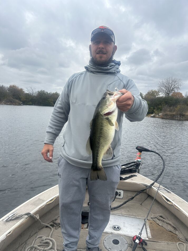 Lemont quarry bass: Fishing a soft plastic by a break line...