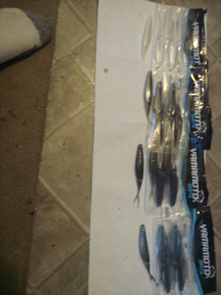 Yamamoto hinge minnows for bass: Bought some new lures. Yamamoto hinge ...