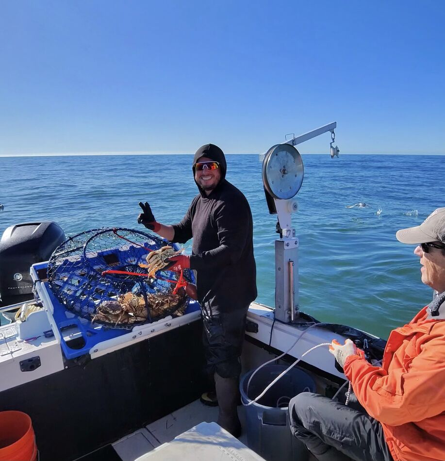 Crabbing between storms on the 28th: Got out for a mid day crab trip ...