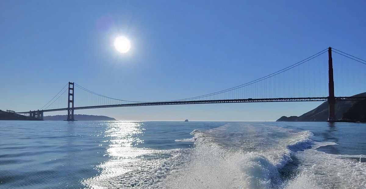 Crabbing between storms on the 28th: Got out for a mid day crab trip ...