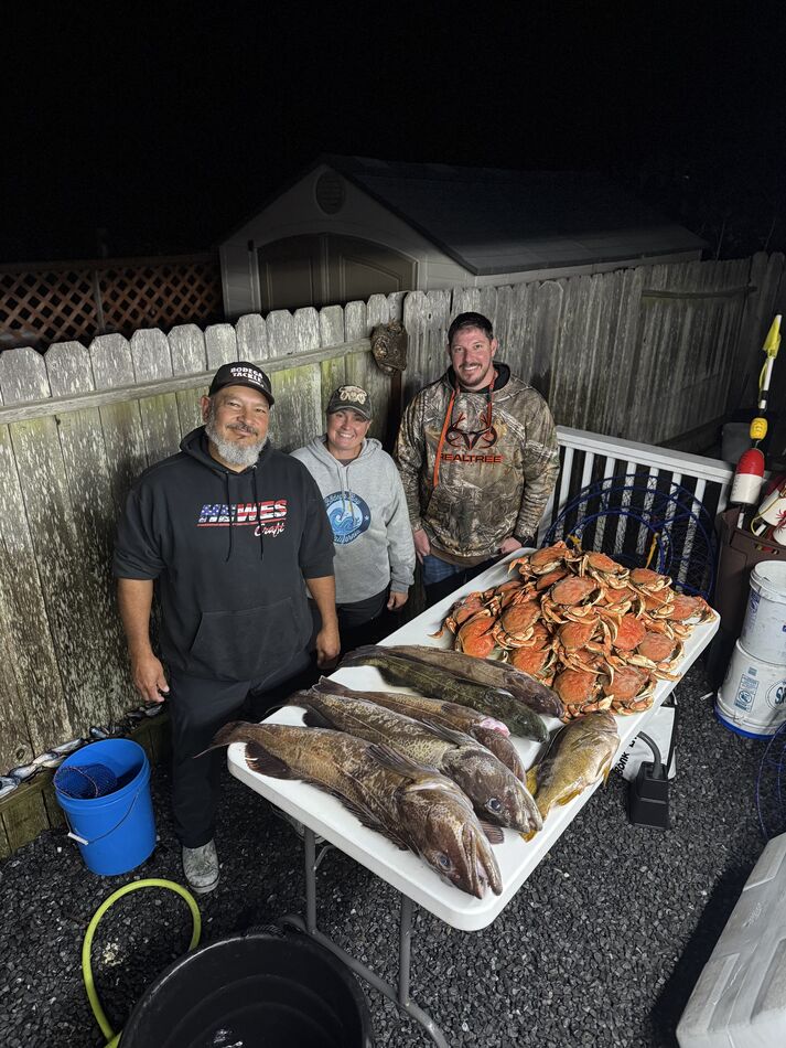 Bodega bay 12/5 Crab and Lingcod: Took 2 friends out to target big ...