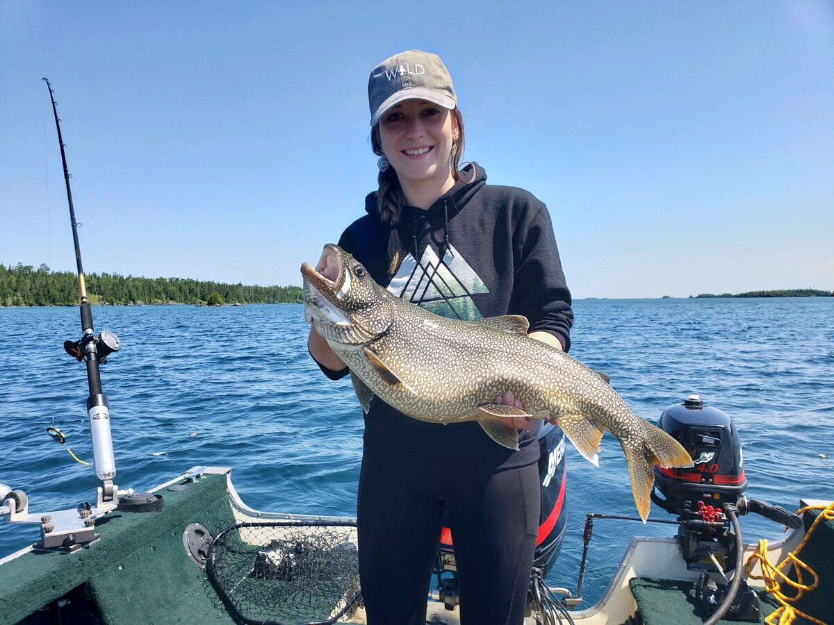 Trolling for lake trout: Trolling for lake trout in Lake Superior using ...