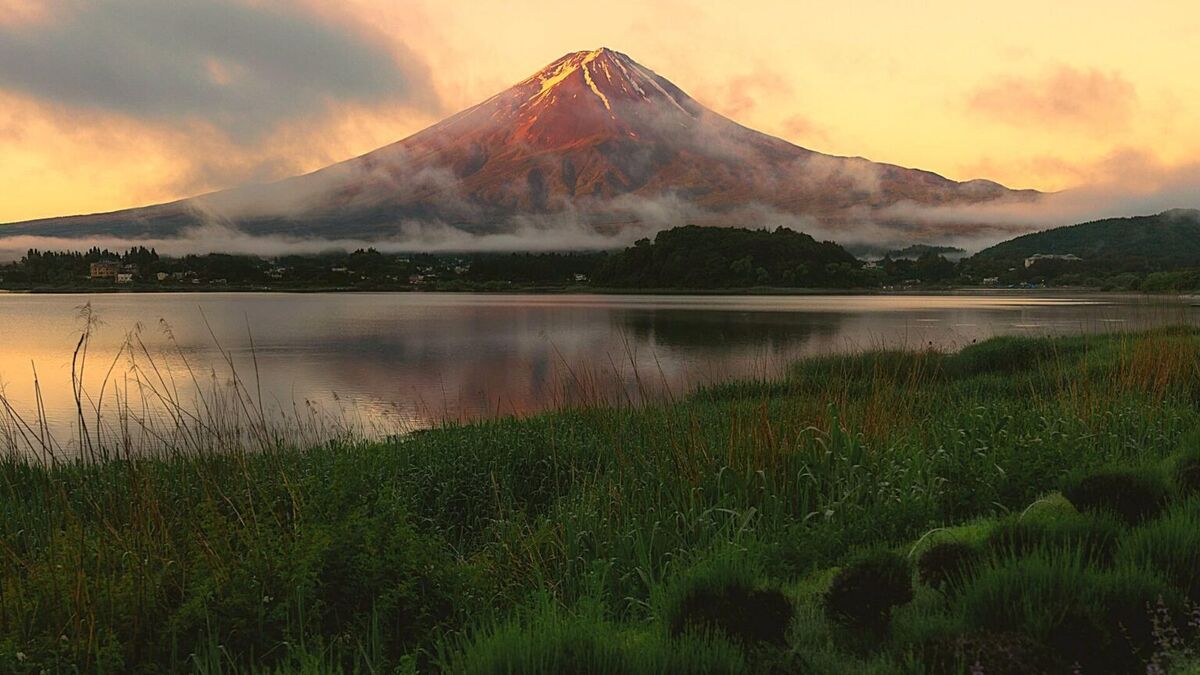 Photo of the Day # 538: Lake Motosu, Yamanashi, Japan. Hope you enjoy ...