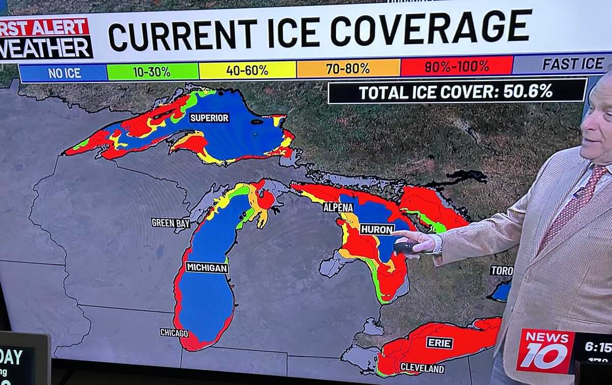 The Great Lakes ice coverage: This is a map of the Great Lakes and the ...